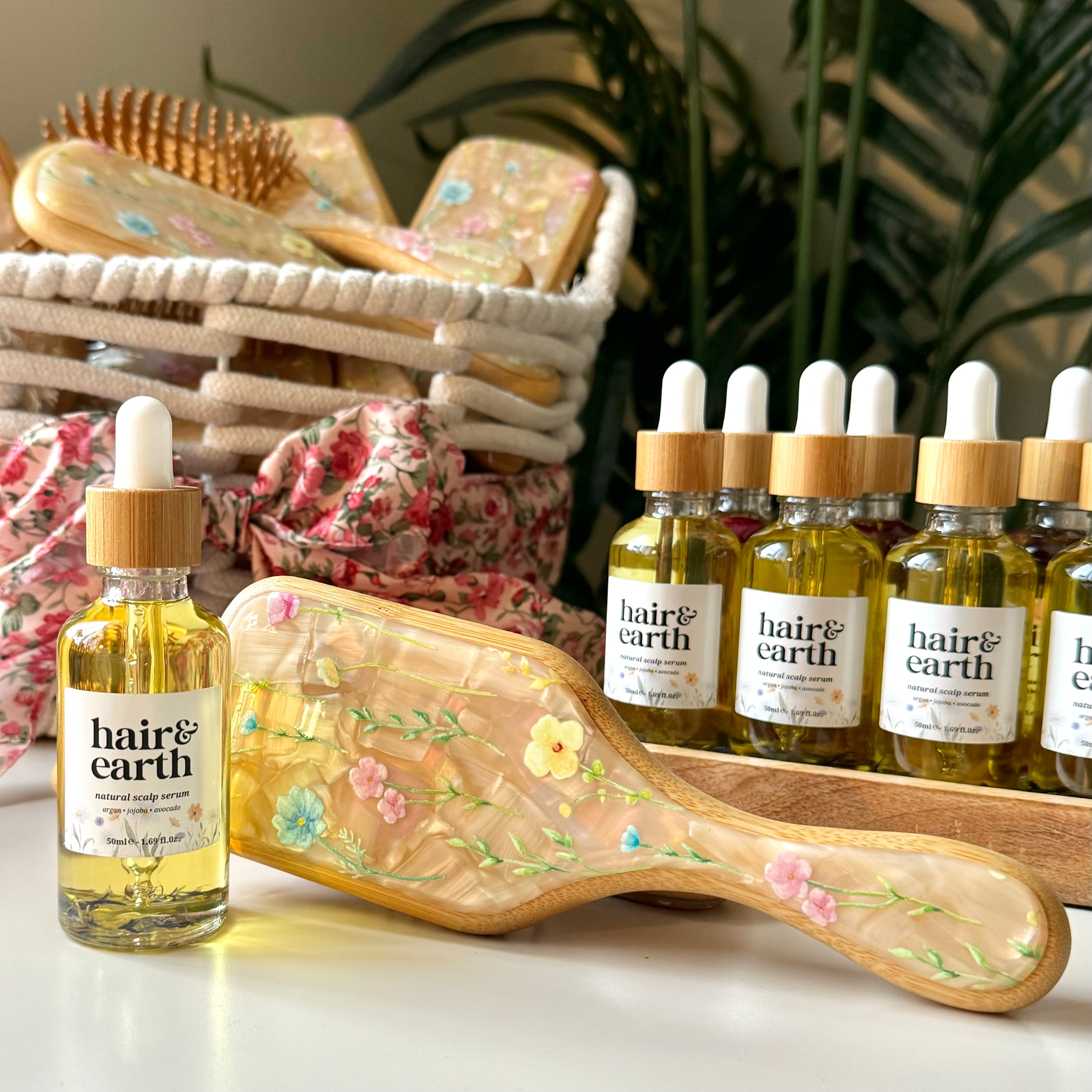Hair & Earth – Hair & Earth